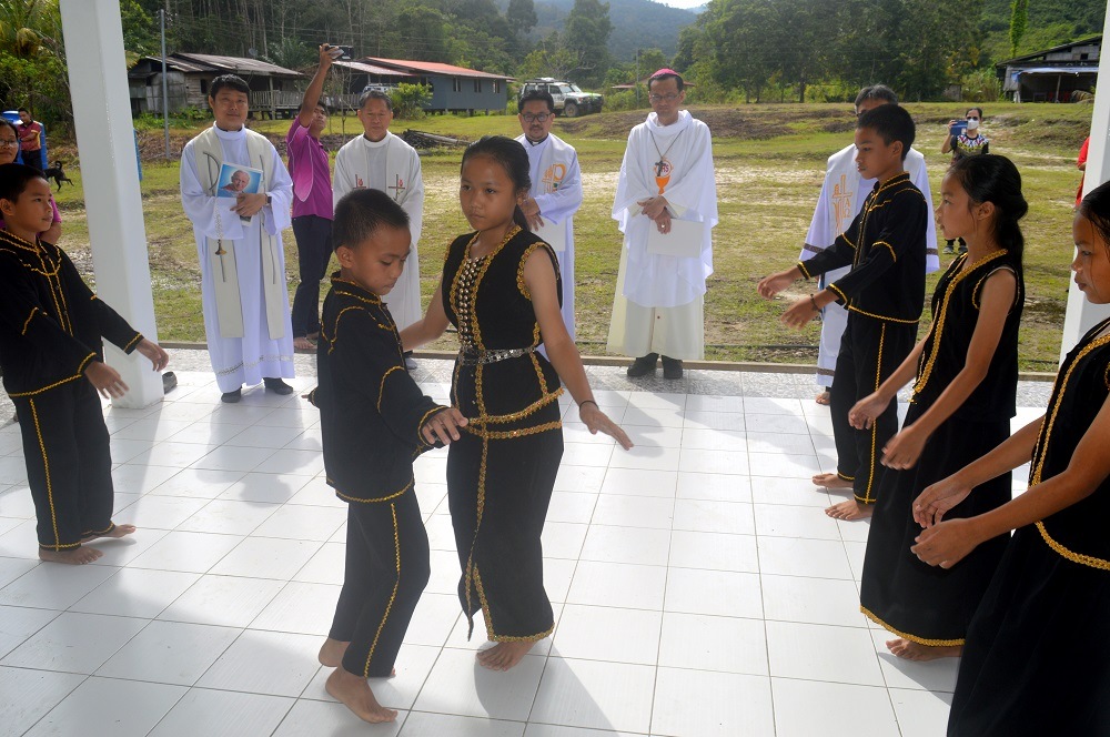 Archbishop John Wong urges Buayan faithful to treasure and preserve ...