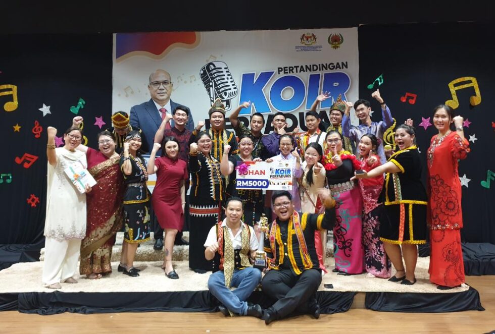 Kumpulan Koir Paroki Labuan johan Pertandingan Koir Perpaduan, masuk ...