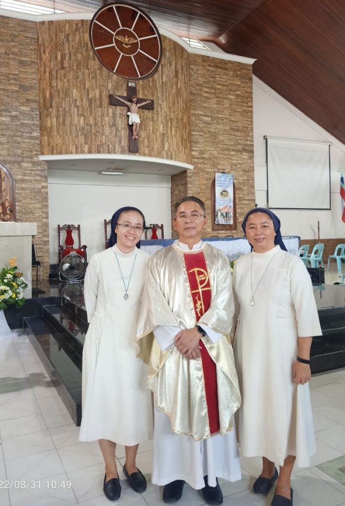 “Saya menjadi seorang paderi kerana berkat Tuhan yang sungguh indah ...