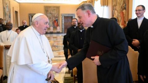 Pope to Marians: Continue to “respond creatively” to our times ...