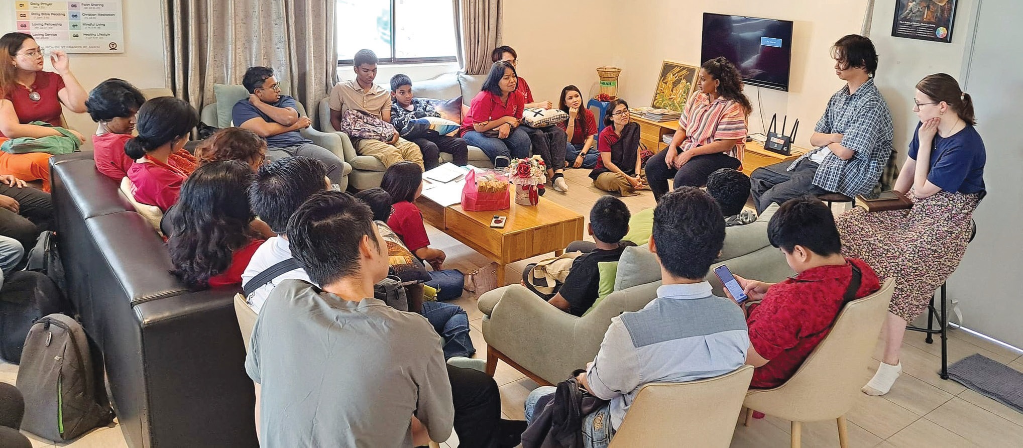 Young missionaries inspire youth to fully trust God – Catholic Sabah